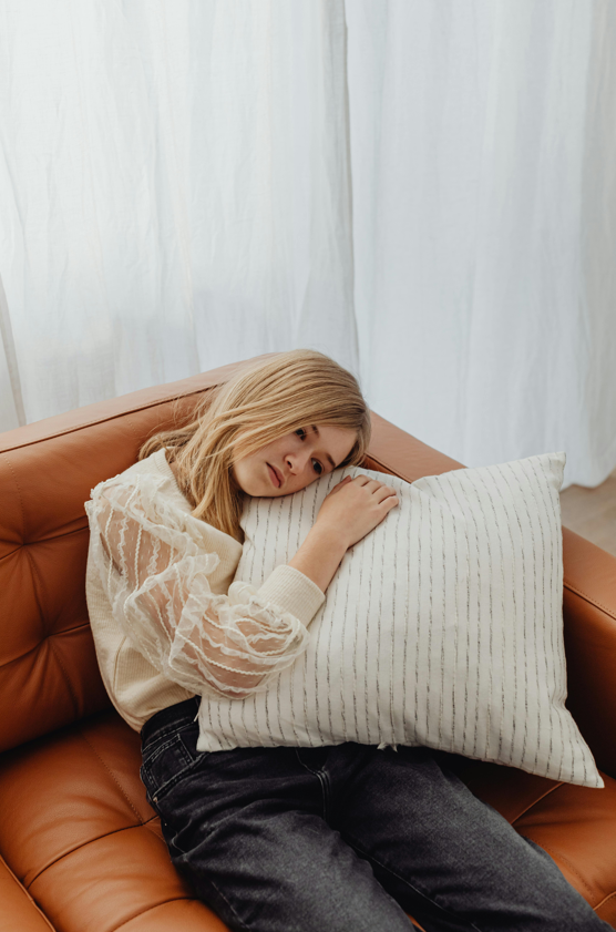 El sentimiento de soledad en la adolescencia | ITA | Especialistas en ...